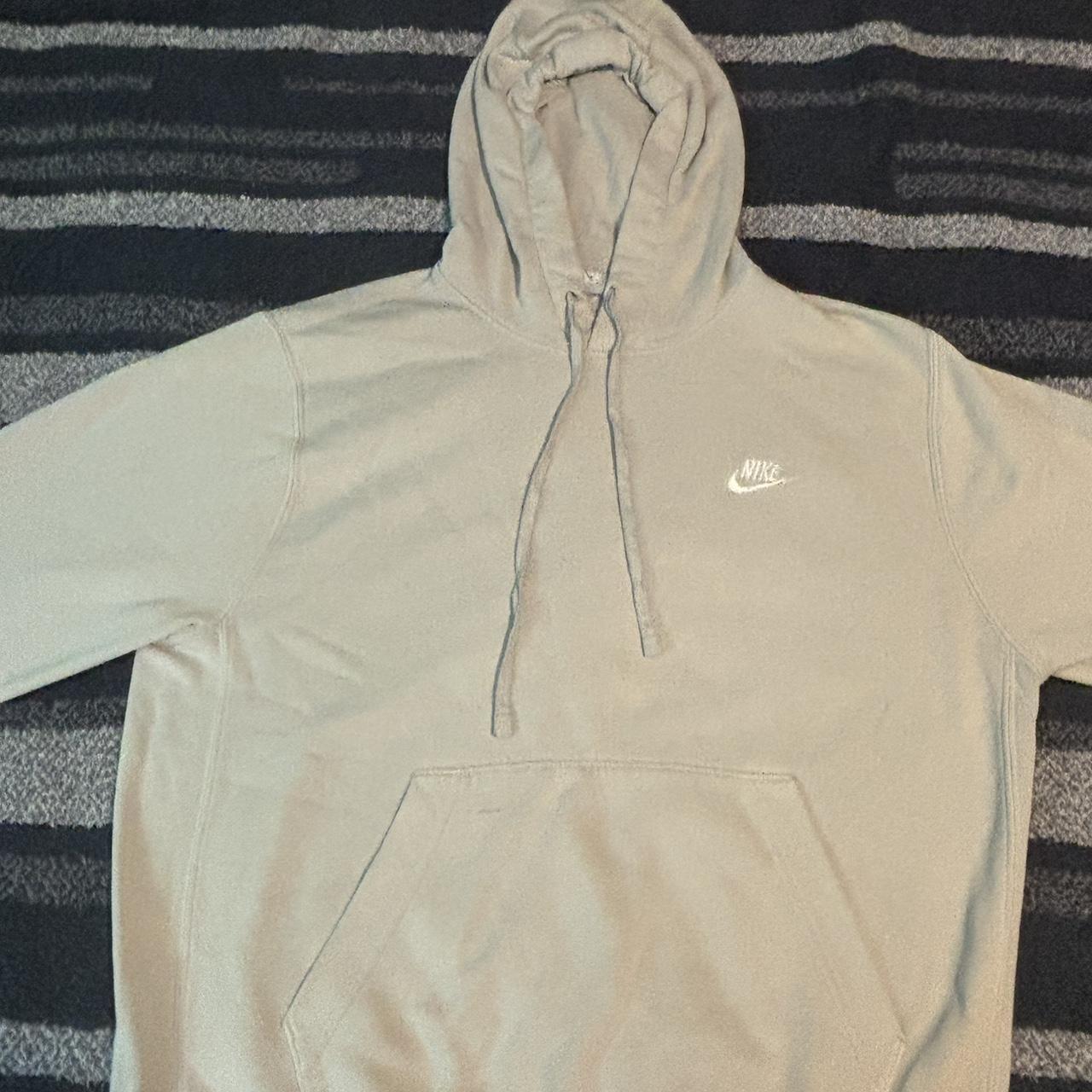 Nike Cream colored hoodie men’s M Worn a couple of... - Depop