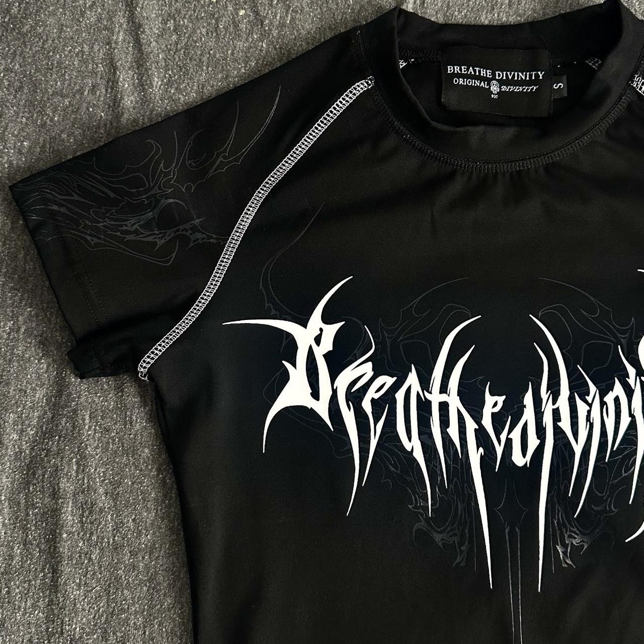 Breathedivinity Compression shirt size Small. Final... - Depop