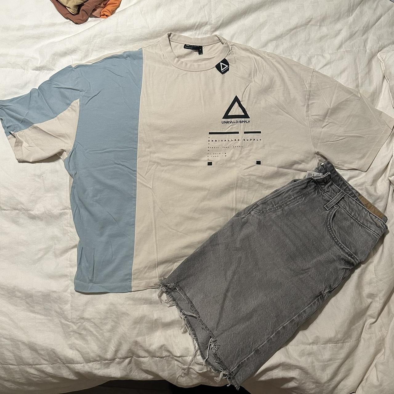 Men’s cropped ASOS T-shirt Size Medium - Depop