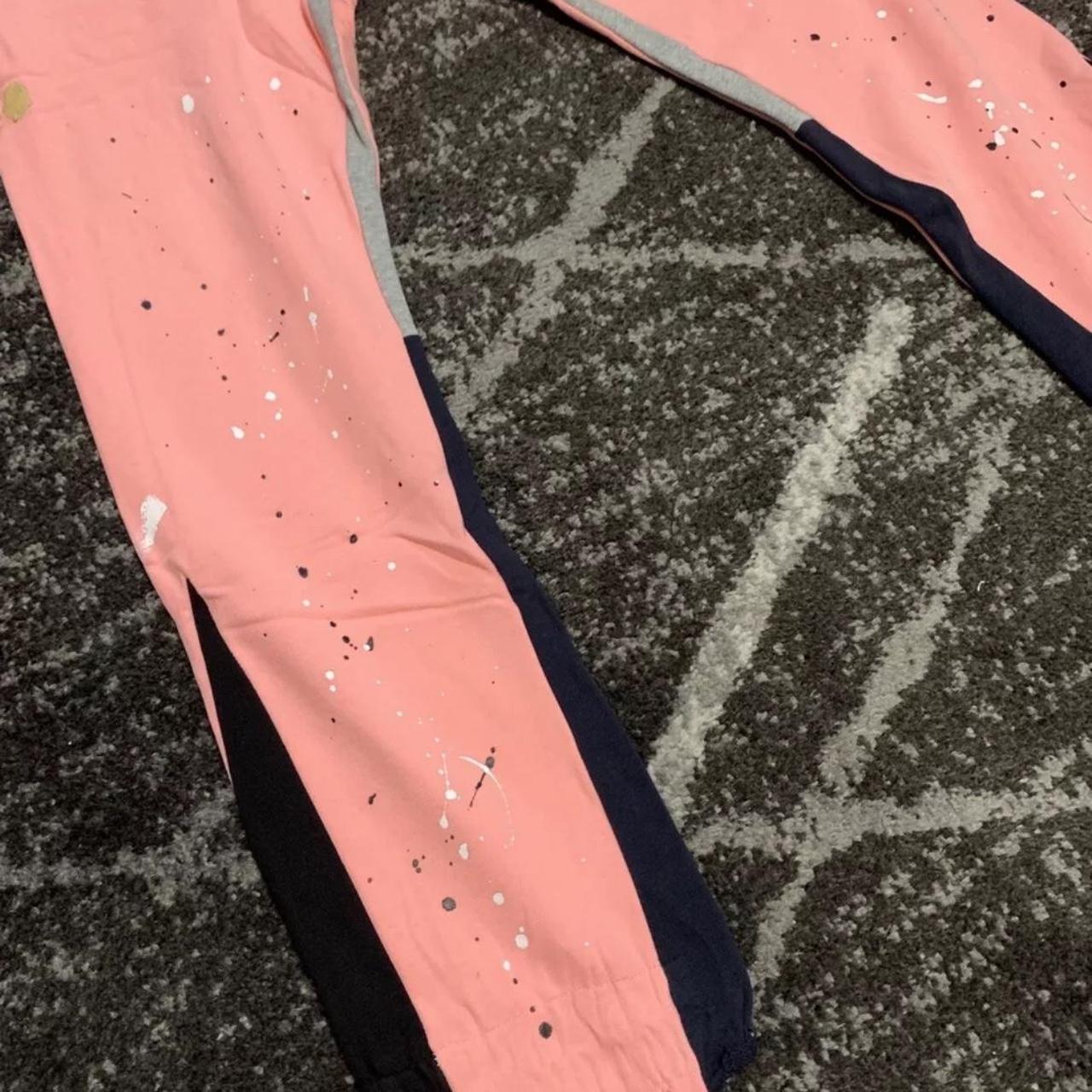 Pink gallery dept. jogging pants - #gallerydept - Depop