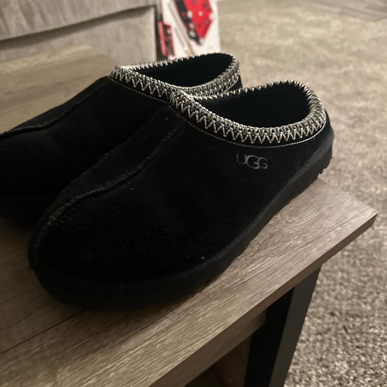 Lightly Used uggs mens 9 - Depop