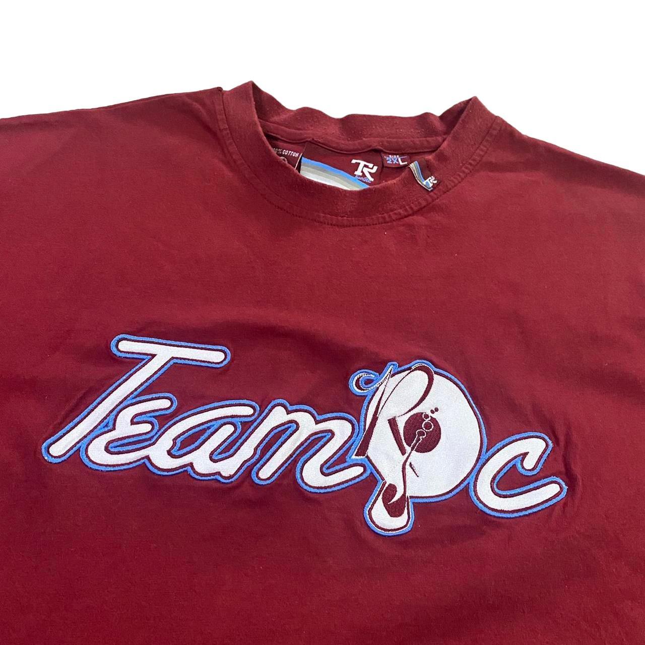 Rocawear Men's Burgundy and Blue T-shirt | Depop