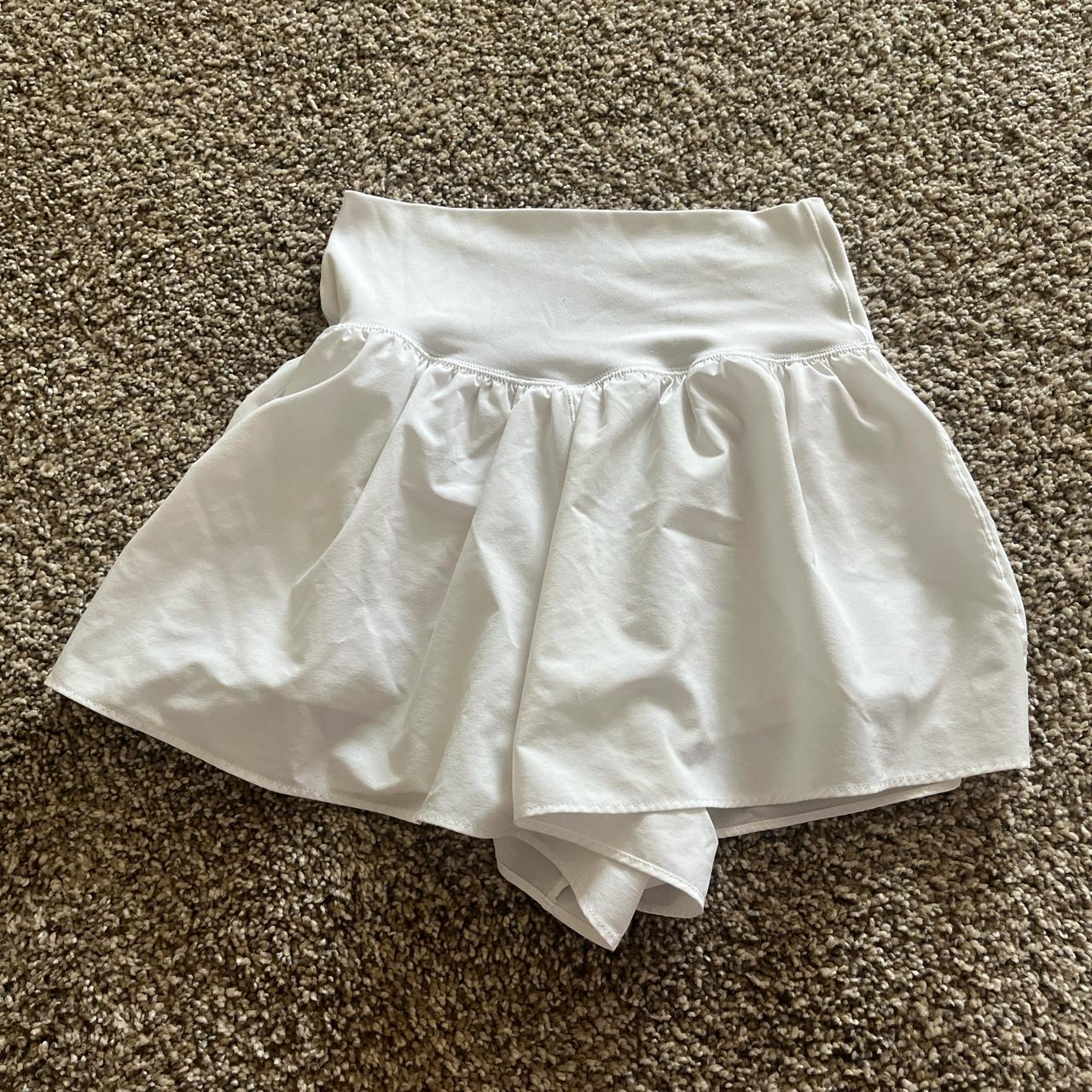 xs white crossover aerie skort - Depop