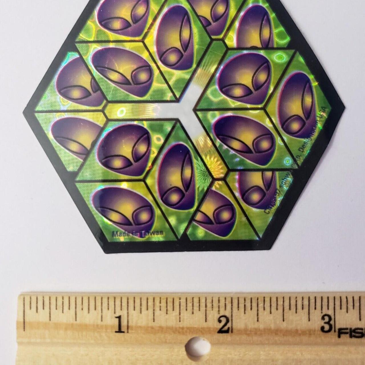 Vintage 1997 Green Prismatic Alien Vending Machine... - Depop