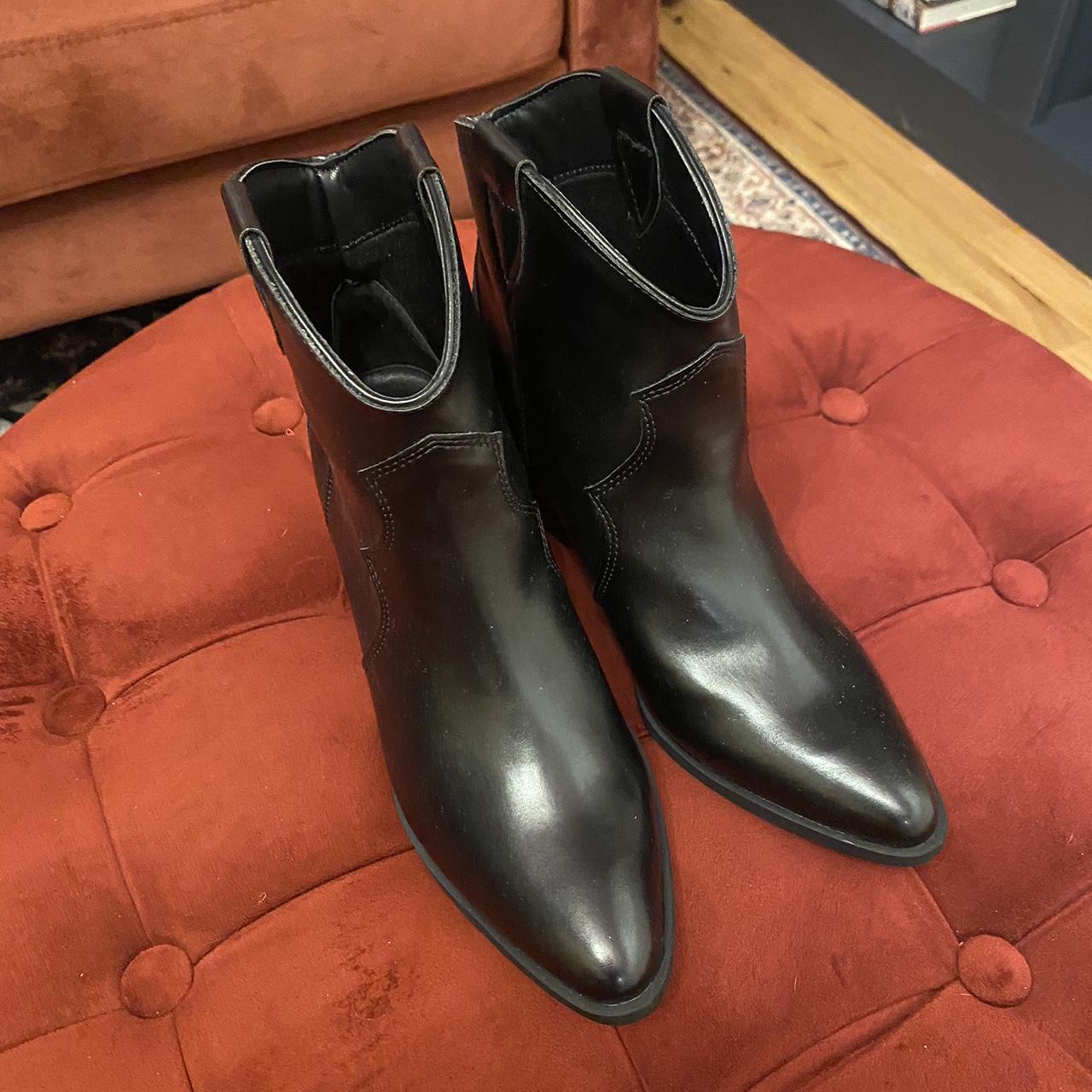 Gap black pointed toe pull-on western boots. Size... - Depop