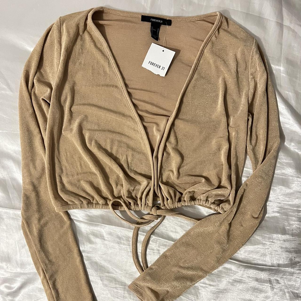 Tan crop top - Depop