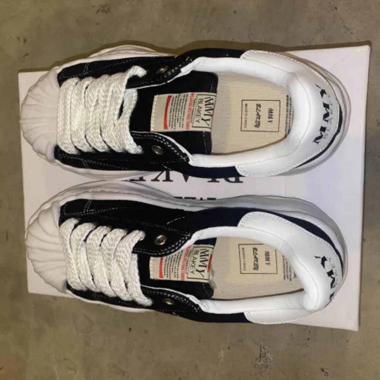 MMY shoes mihara shoes doesn't come with box just... - Depop
