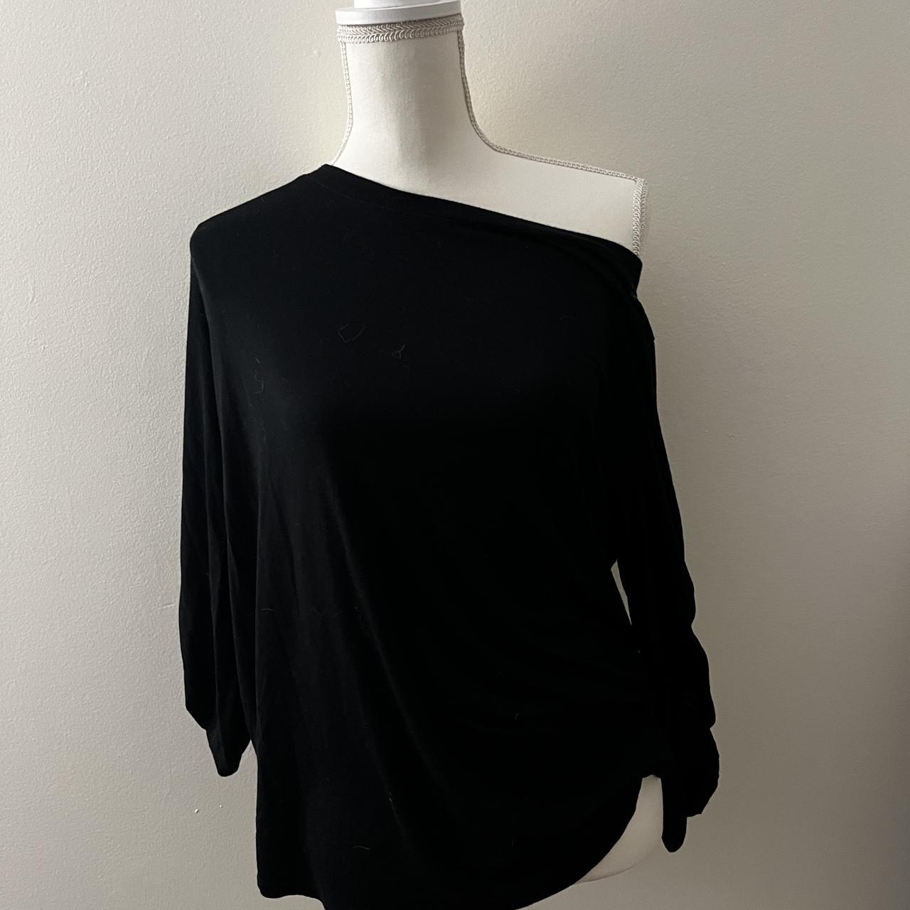 Very cute black shirt - Depop