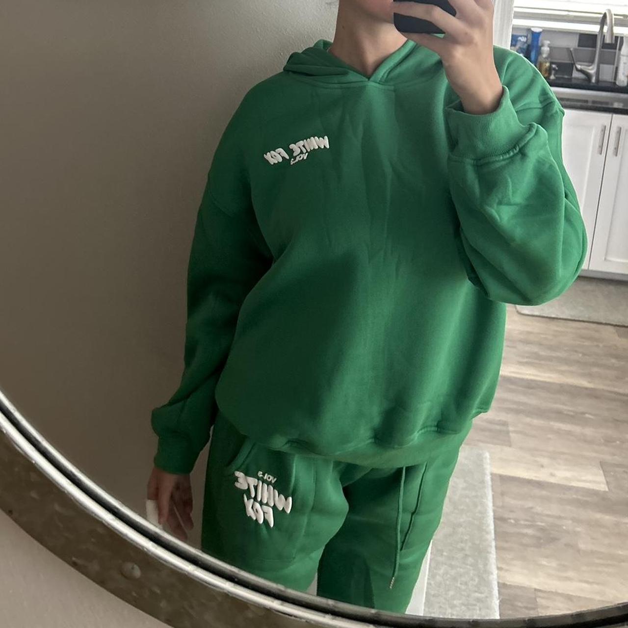 white fox matching set worn once - Depop