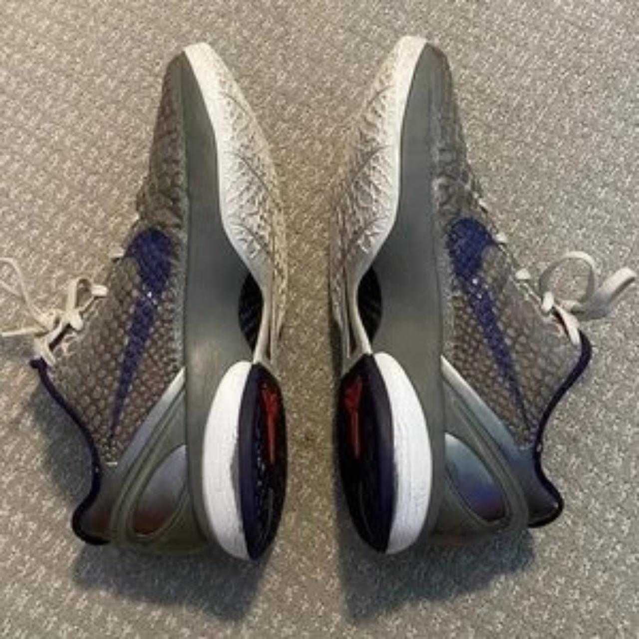 Men’s 9.5 Rare Kobe Sneakers - Depop