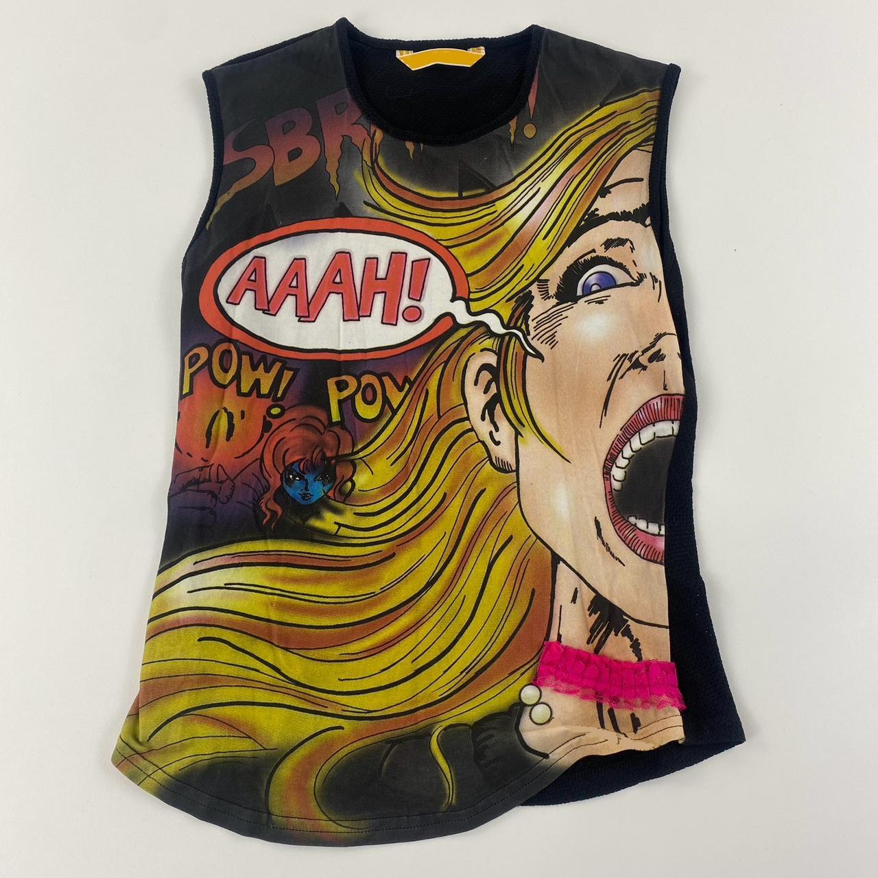 366. Screaming woman comic book top 🦹🏼‍♀️ AAAH! Insane... | Depop