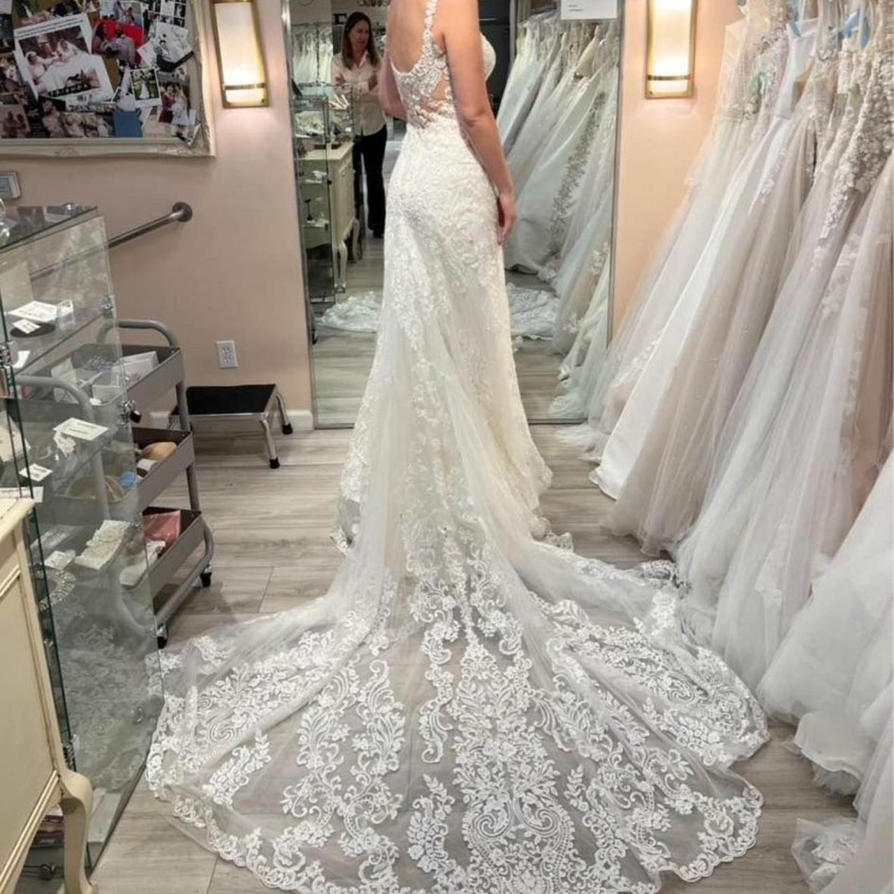 Wedding dress true to size 10. - Depop