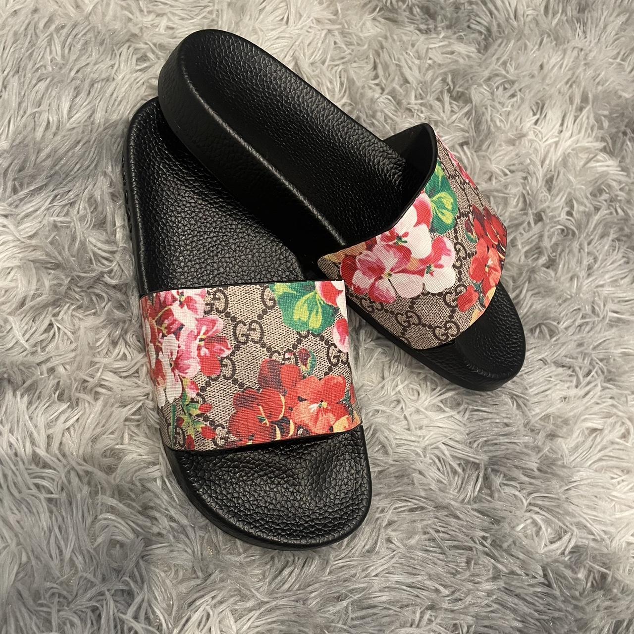 Women’s Gucci sliders size 5 Pre loved worn twice... | Depop
