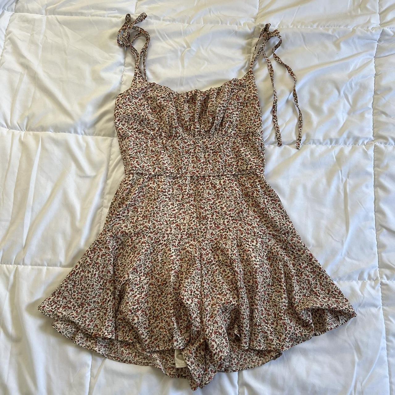 Princess Polly milkmaid floral romper - Depop