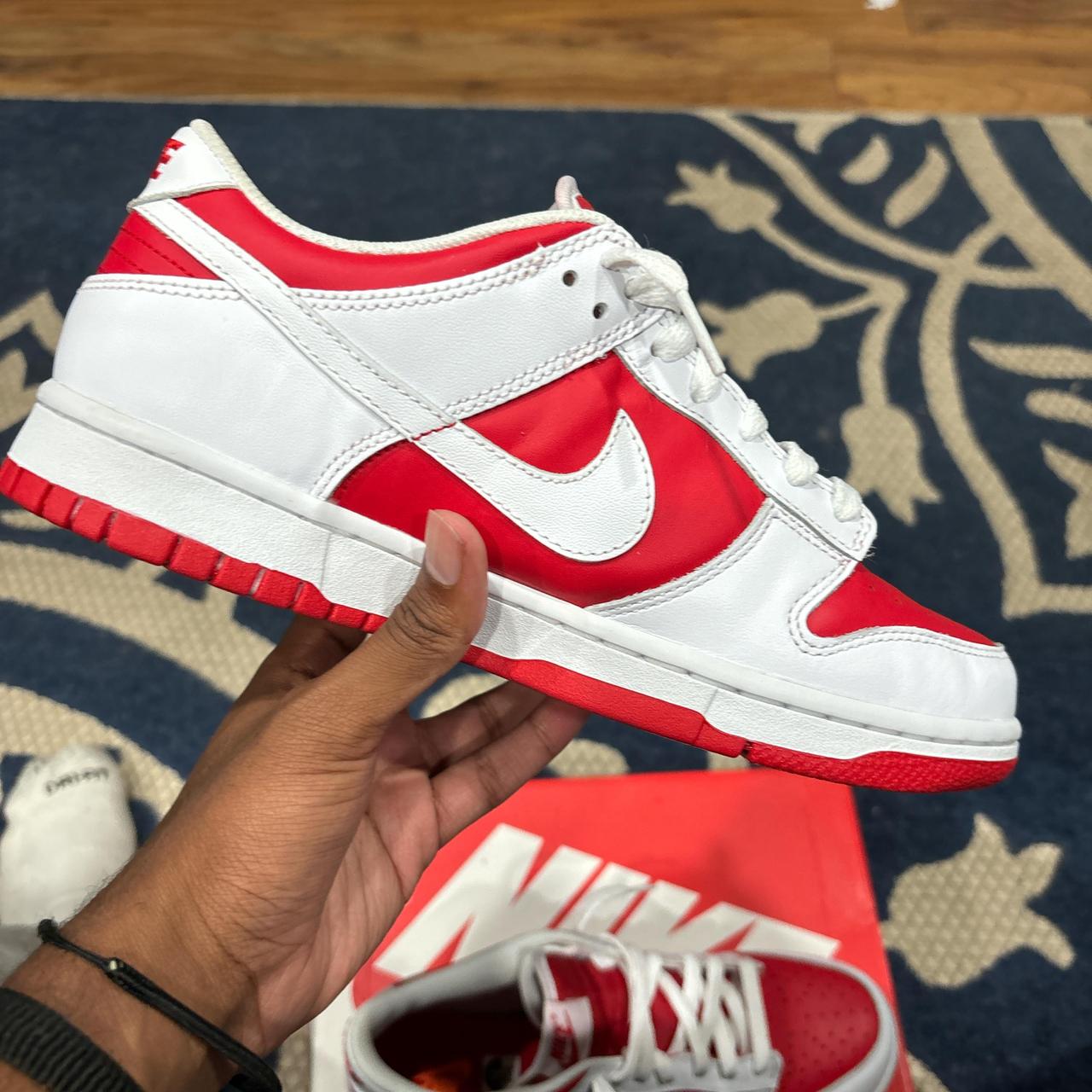 Nike Dunks White/Red Size 7 * IN BOYS* Wore... | Depop