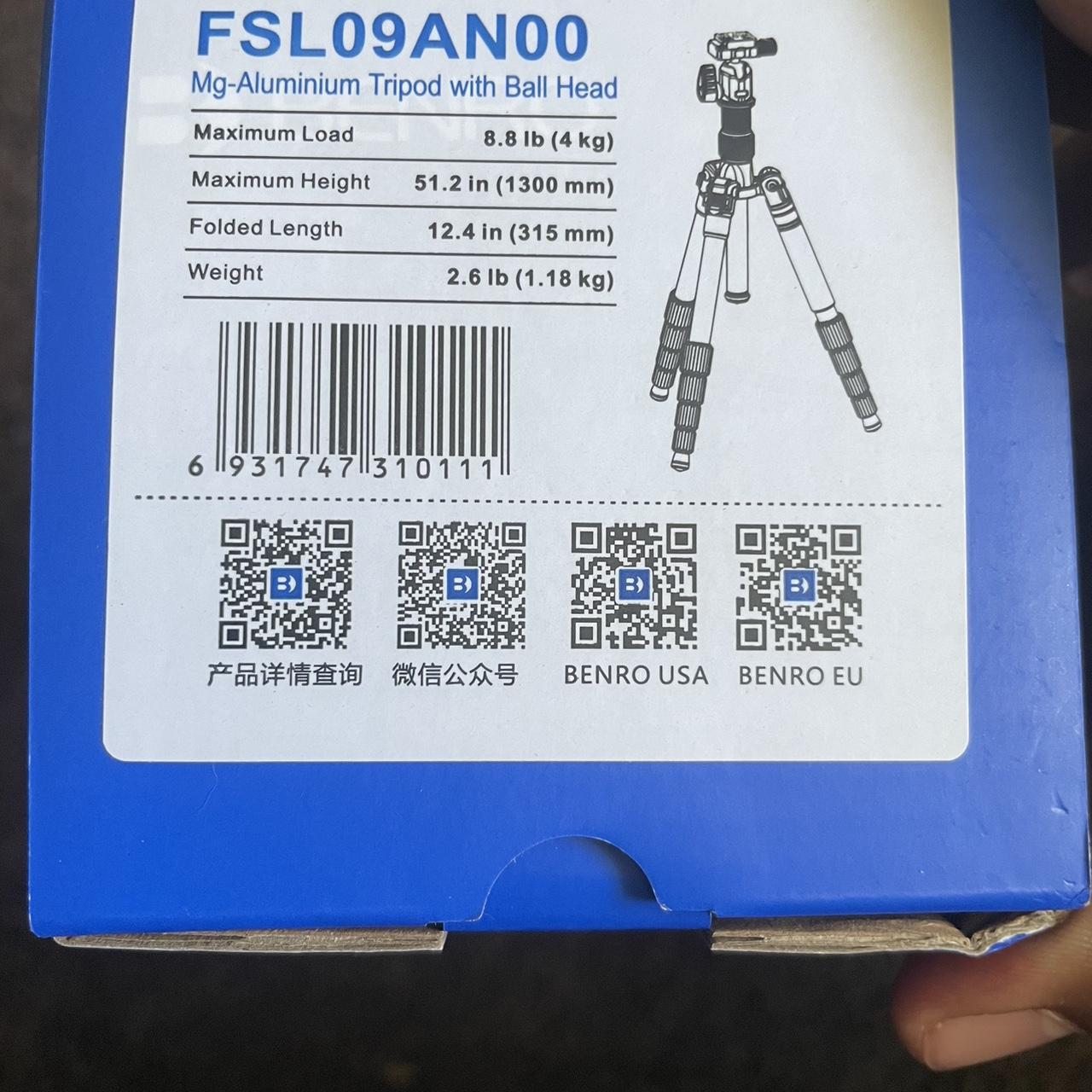 Benro tripod Brand new still in box It’s Compact... - Depop