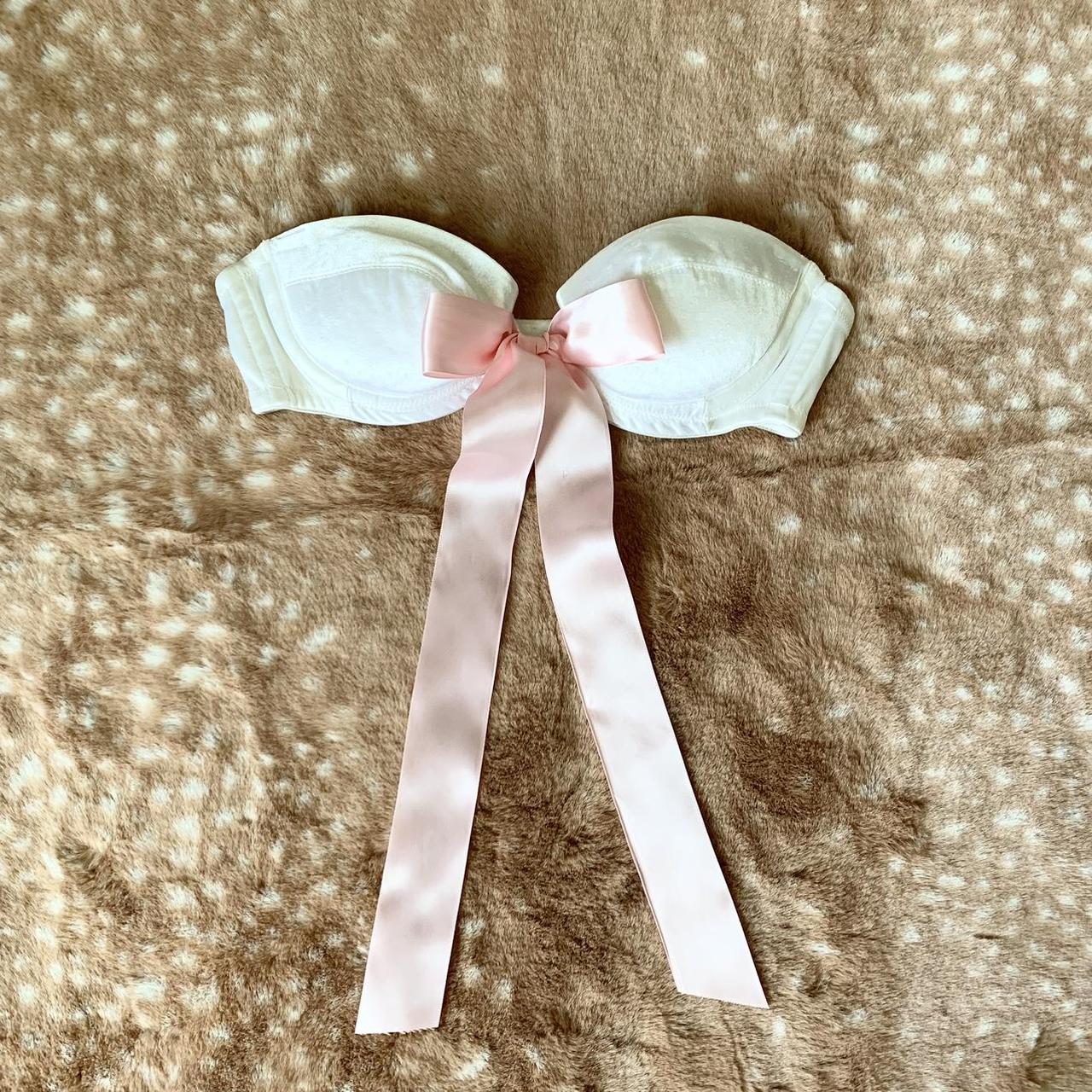 Wonderbra Women's White and Pink Bra | Depop