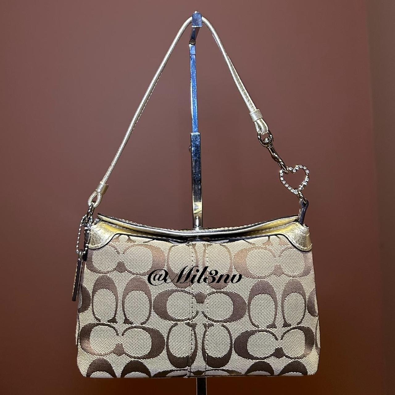 Y2K 2006 Coach Legacy bag in white and yellow canvas | Depop Y2K 2006 Coach Legacy bag in white and yellow canvas | Depop