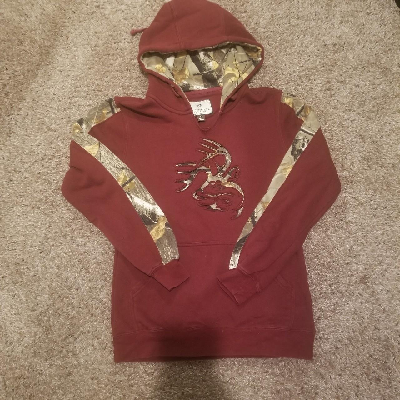 Legendary whitetails hoodie - Depop