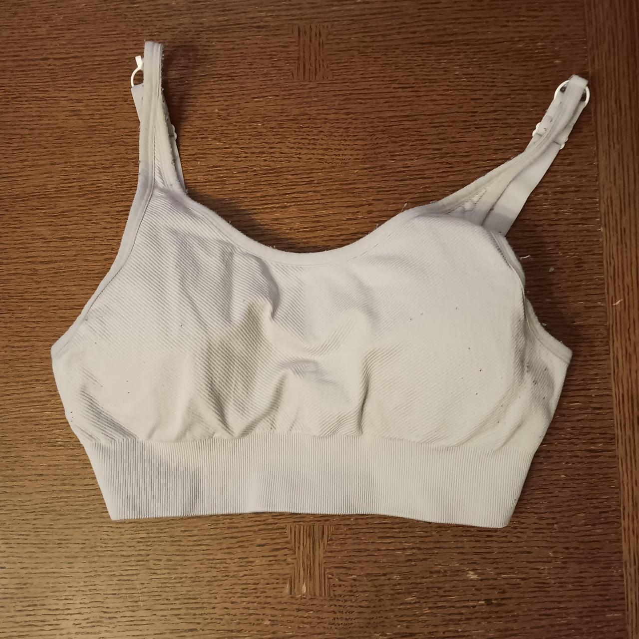 Womens size M White sports bra With pads... - Depop