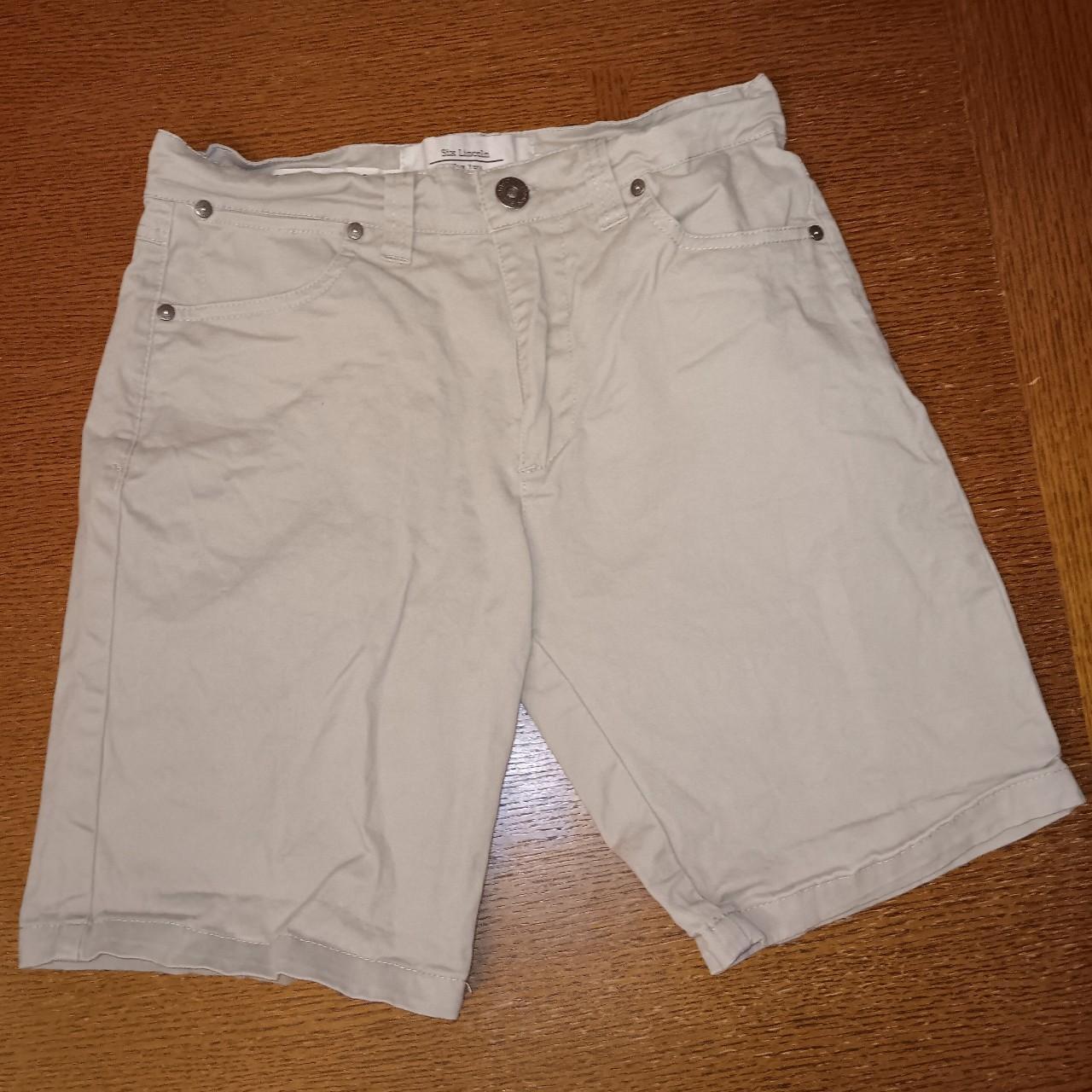 Mens size 28 Cream colored shorts #size28 #shorts - Depop