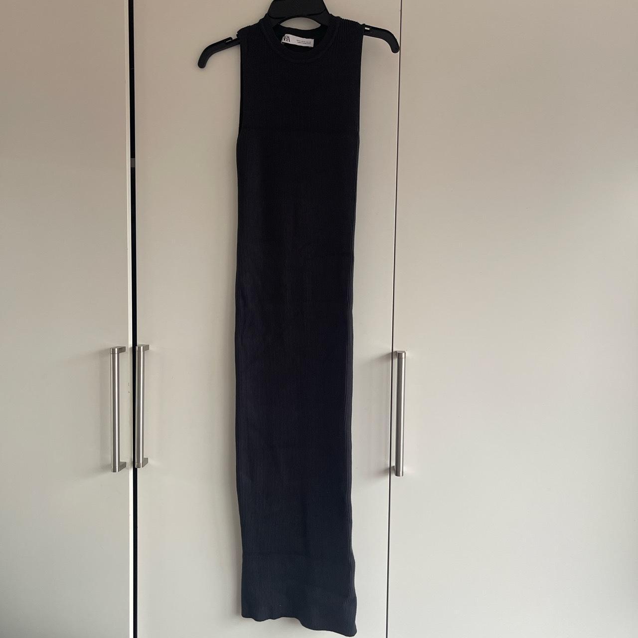 Dark green midi bodycon zara dress Have been worn... - Depop