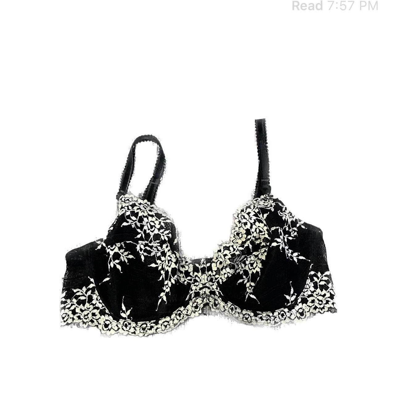 Wacoal bra size 34D with lace! Such a cute bra💫 - Depop