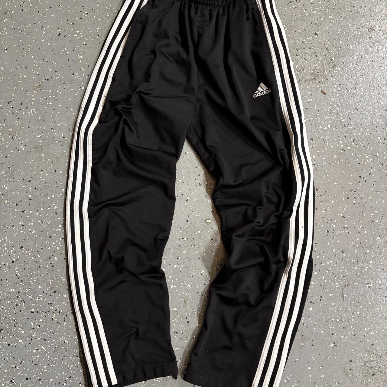 Sick baggy vintage adidas sweatpants, size large.... - Depop