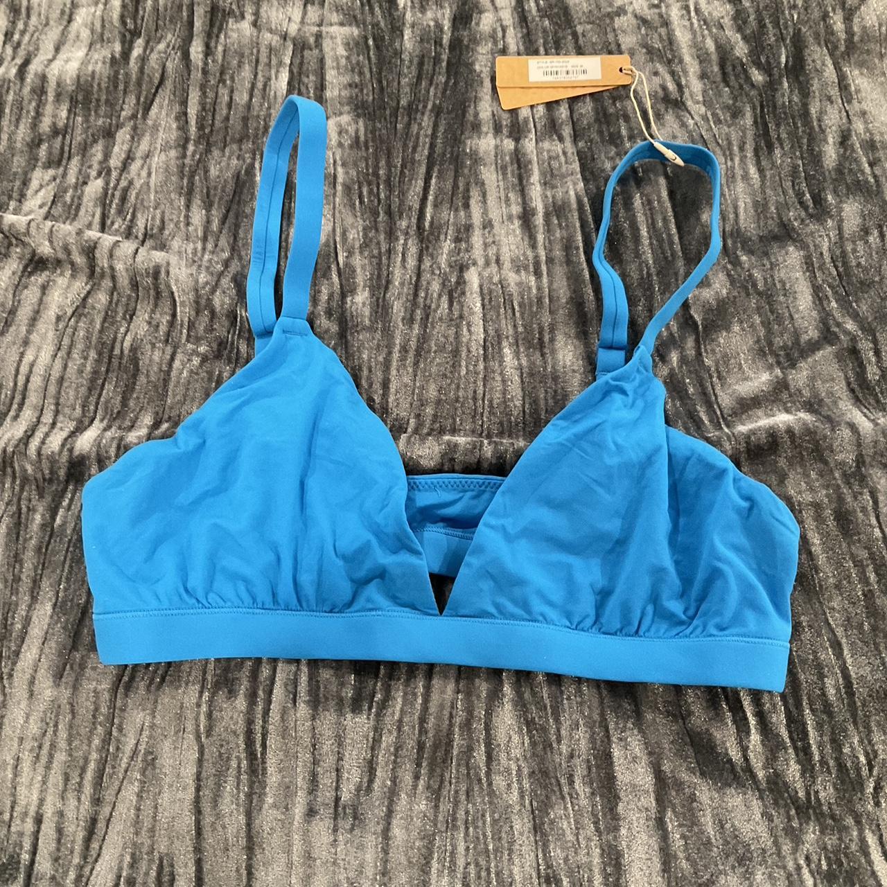 New skims blue triangle bra Size M - Depop