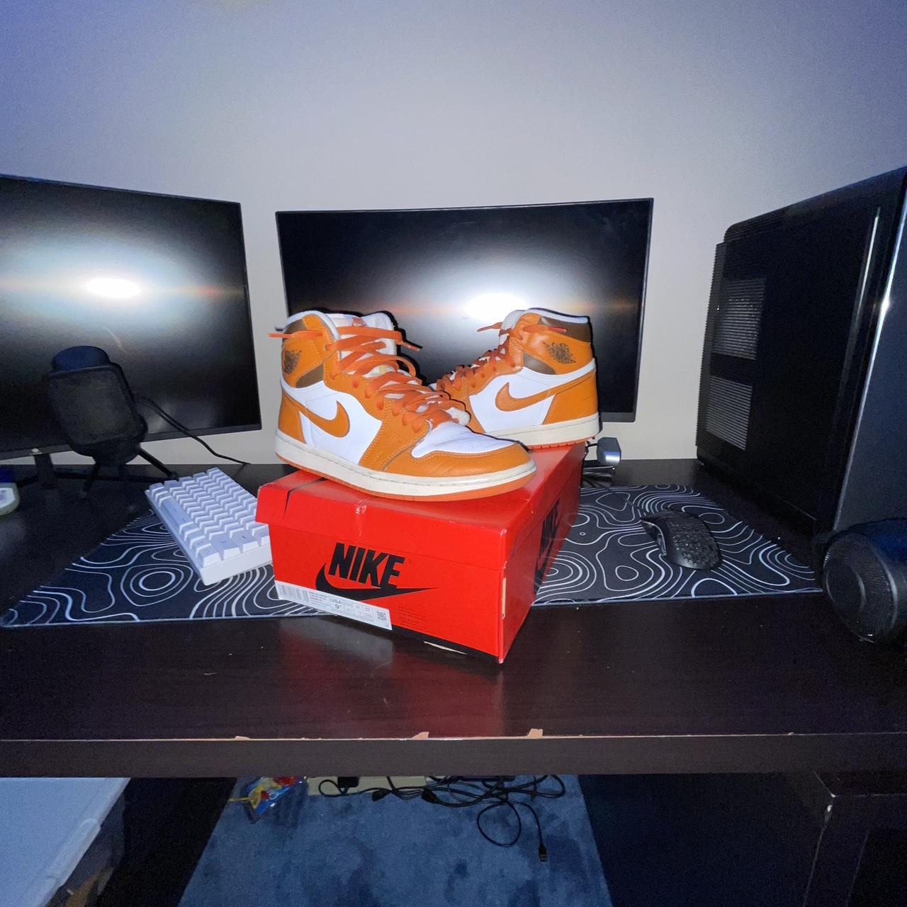 Starfish Jordan 1 W9.5 Worn with small defects... | Depop