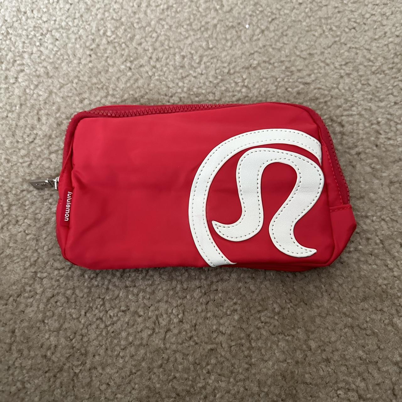 Lululemon red and white makeup bag - Depop