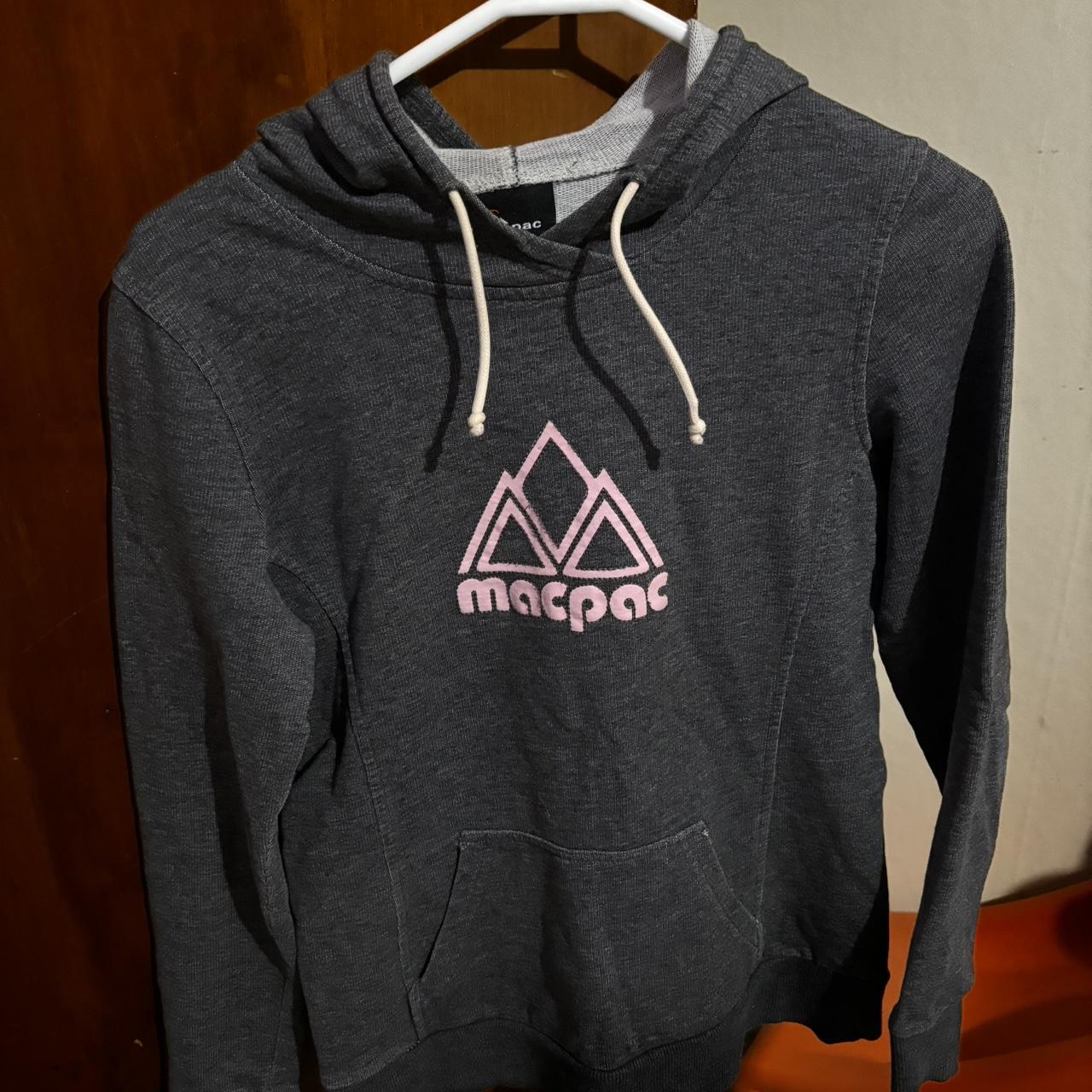 Macpac women’s 10 Like new hoody - Depop