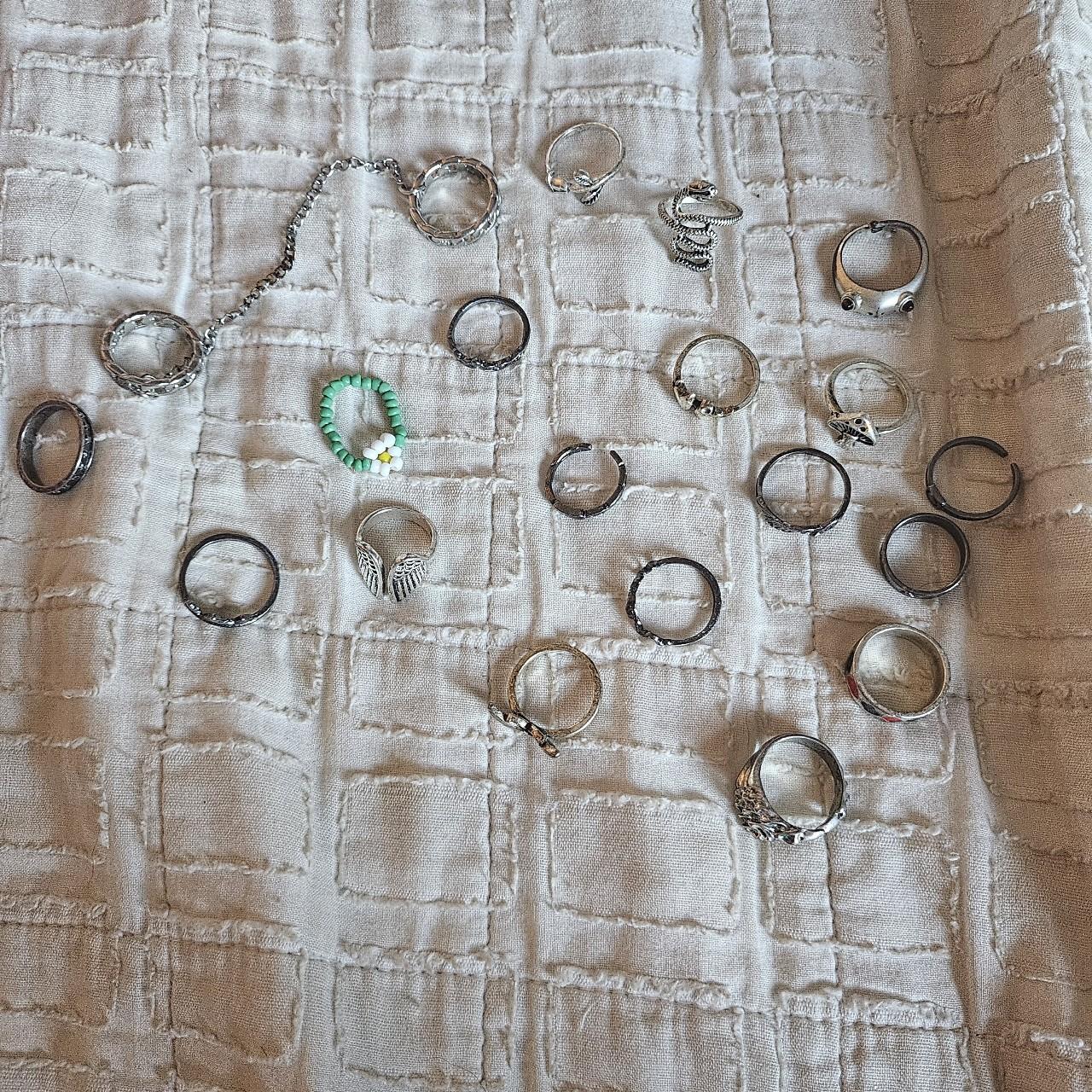Random 19 piece ring set - Depop