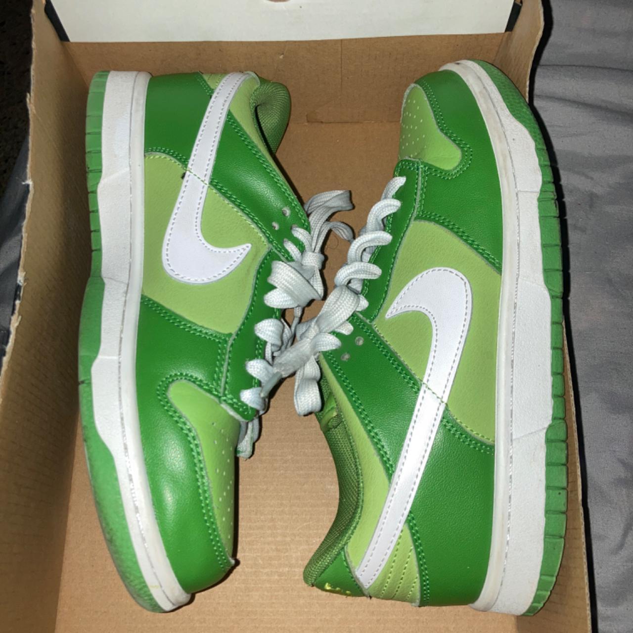 only worn a few time, green dunks - Depop
