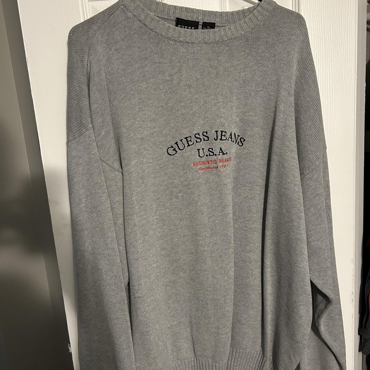 Cute and comfy guess sweater🍂 - Depop