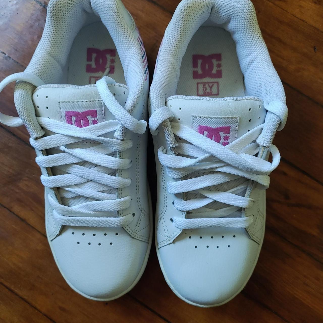 vintage Y2K DC pixie skate shoes size 5 youth fits... | Depop