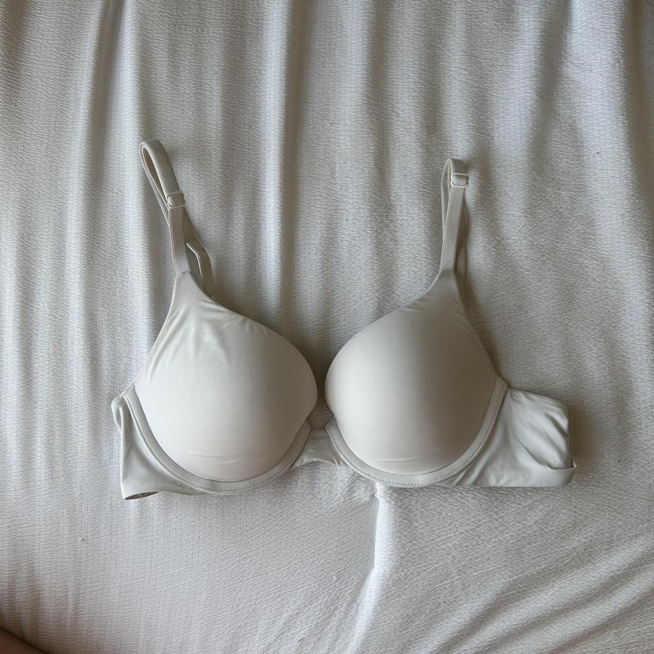 white victoria’s secret push up plunge bra 32A NWOT... - Depop