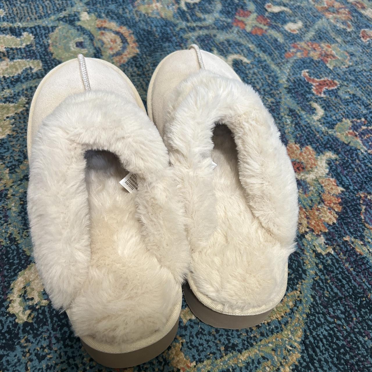 White fluffy low rise Ugg - Depop