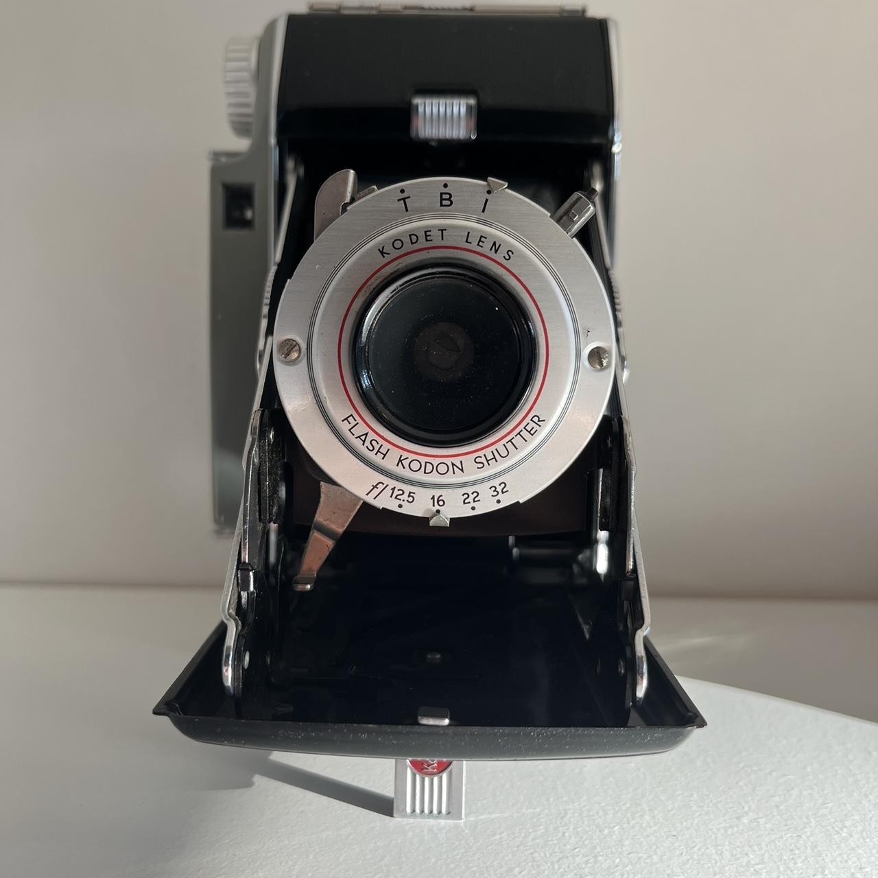 Vintage 1950s Kodak Tourist II Folding Camera... - Depop