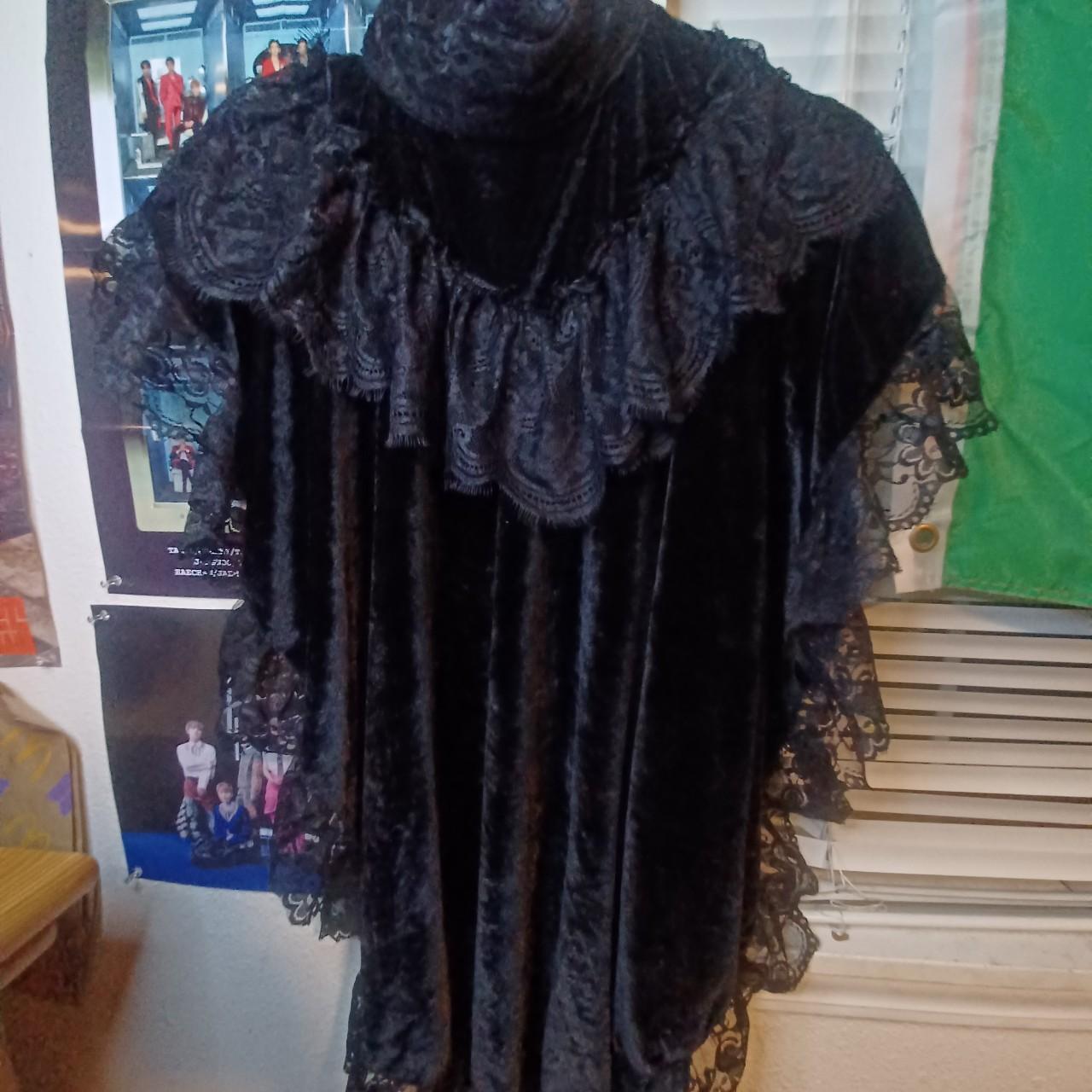 GOTH DAISY CORSETS LACE CAPELET -black velvet -one... - Depop