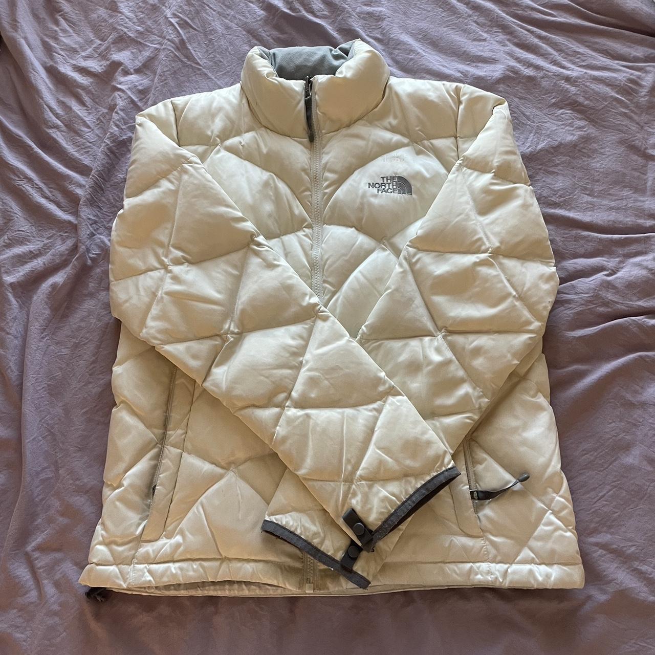 North Face cream puffer! ☁️🧥 ️ This is a great puffer... | Depop
