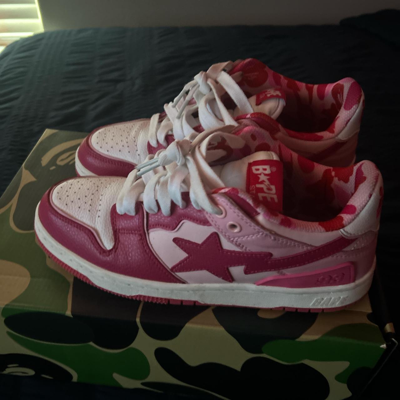 PINK BAPESTAS - Depop