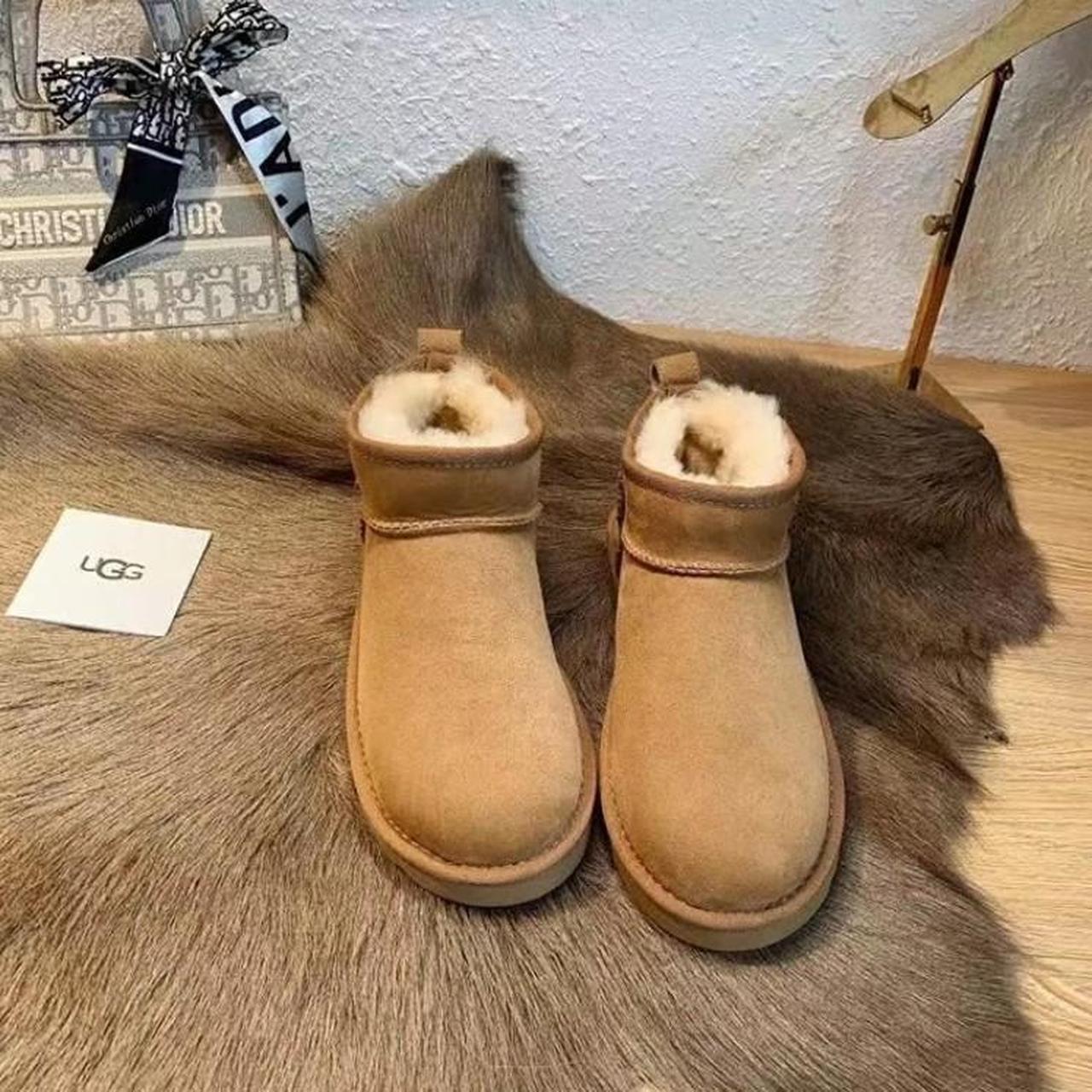 UGG ULTRA MINI CLASSIC EU38 - Depop