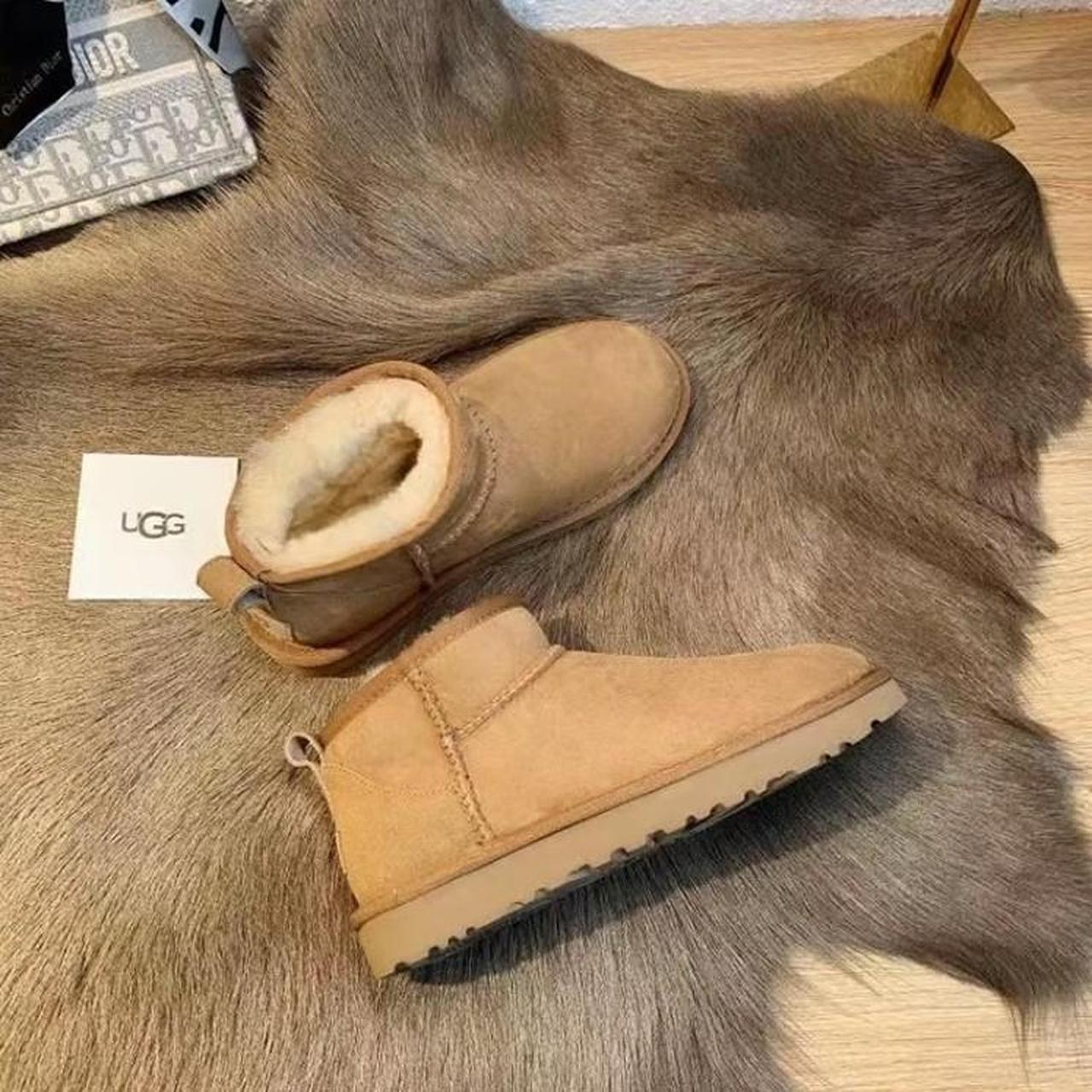 UGG ULTRA MINI CLASSIC EU38 - Depop
