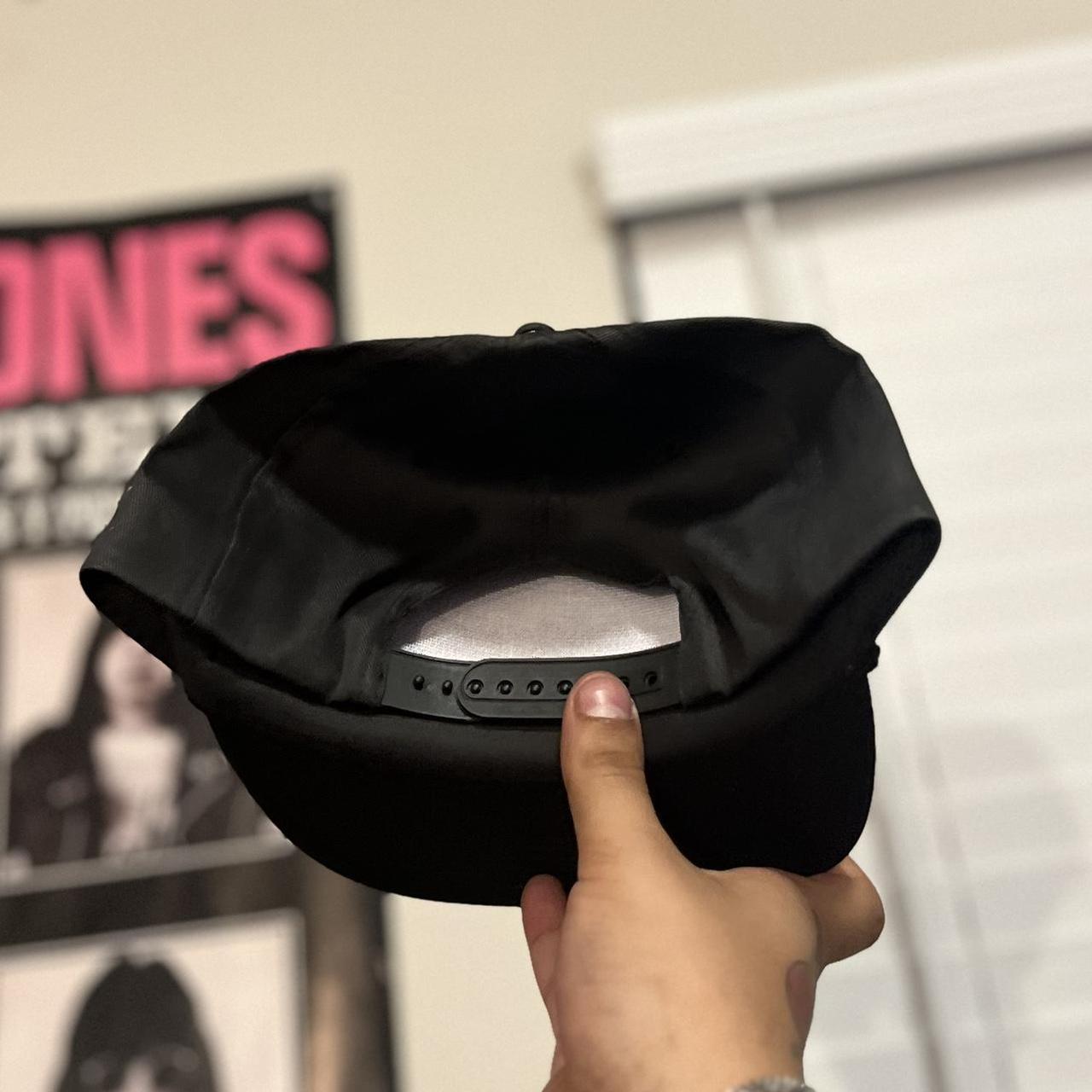 Black rope trucker snapback hat - Depop