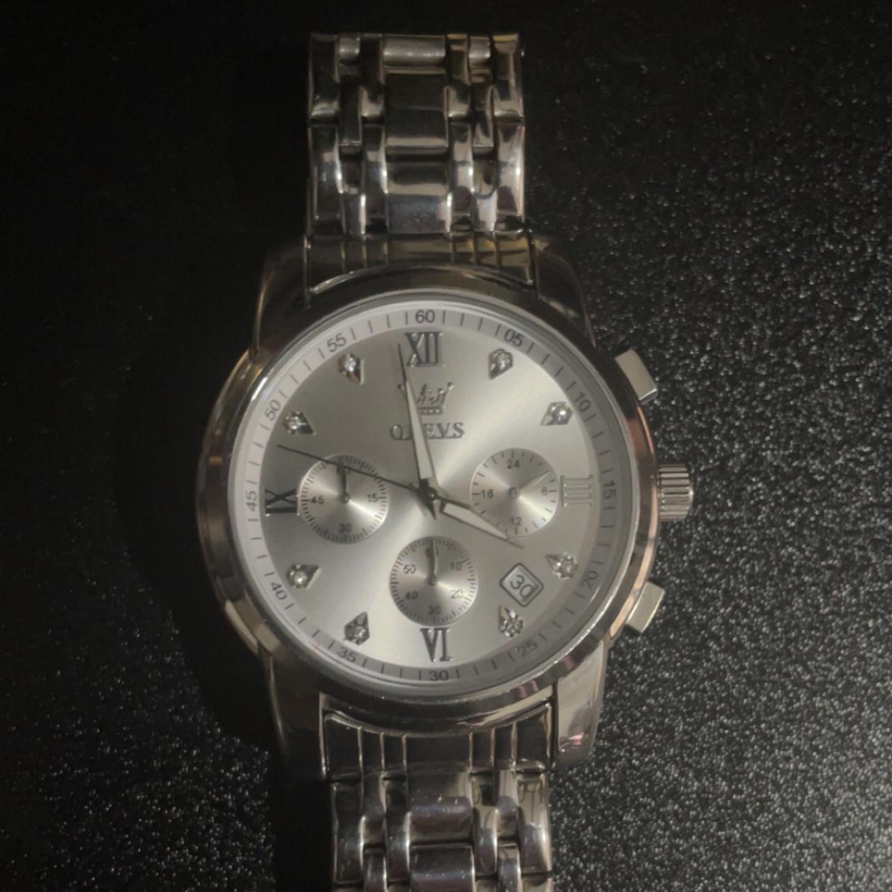 Silver watch nice fit not damaged - Depop
