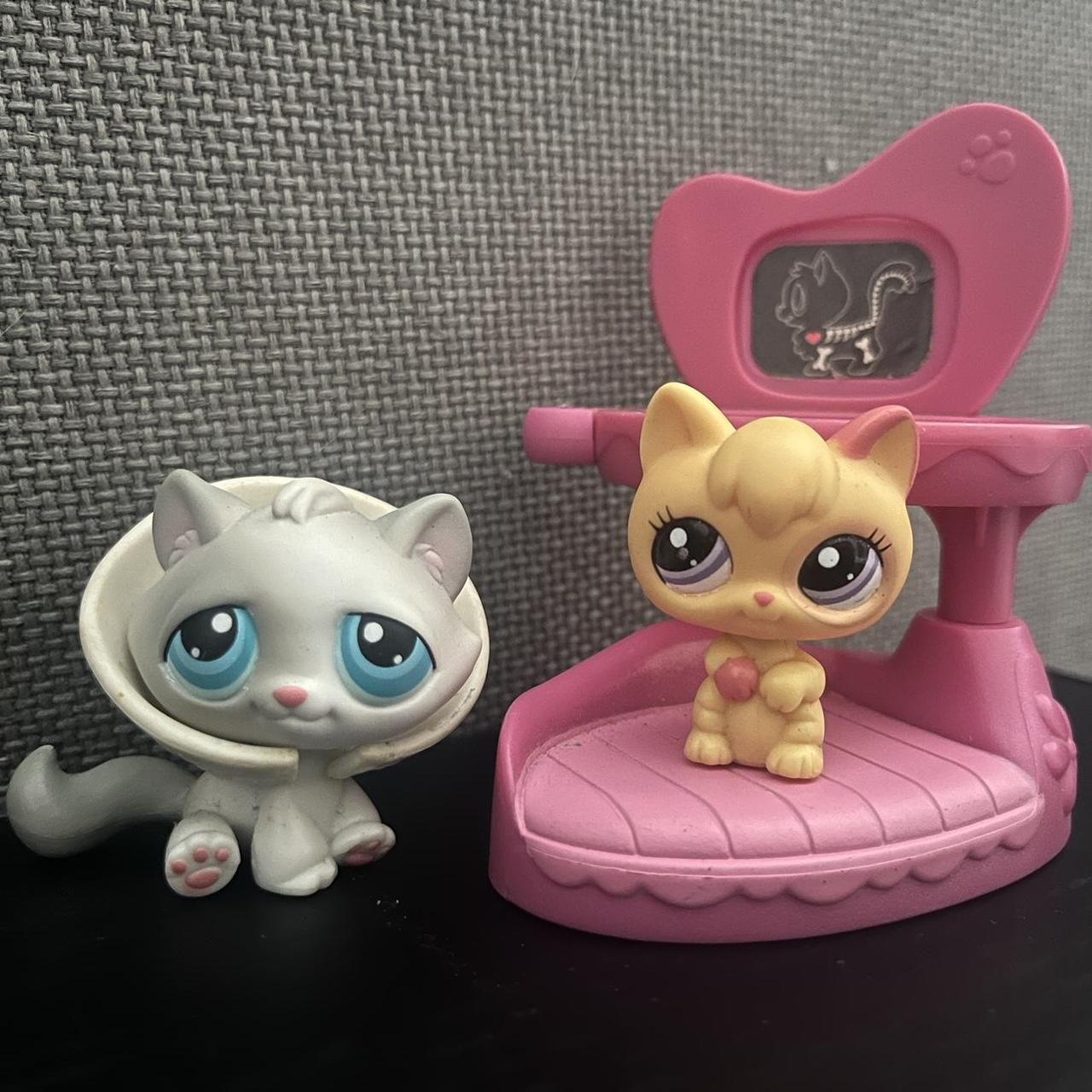 little lps bundle, bon bon #53 and kitten #2512 +... - Depop