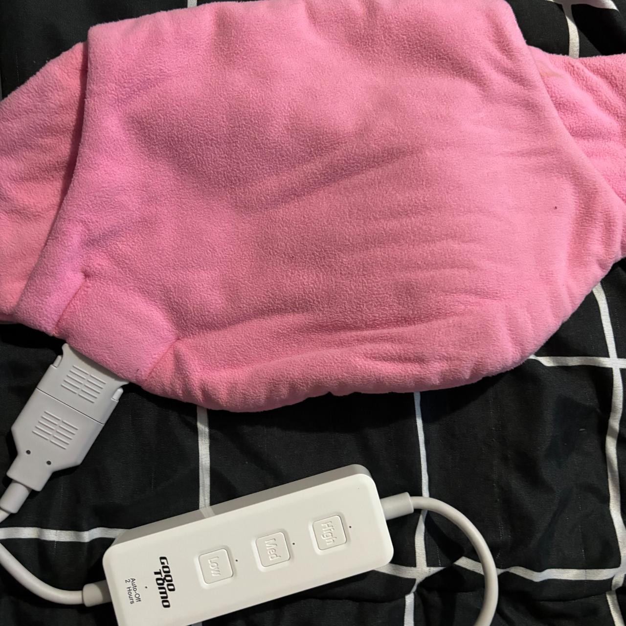 women pink heating pad with pockets - Depop