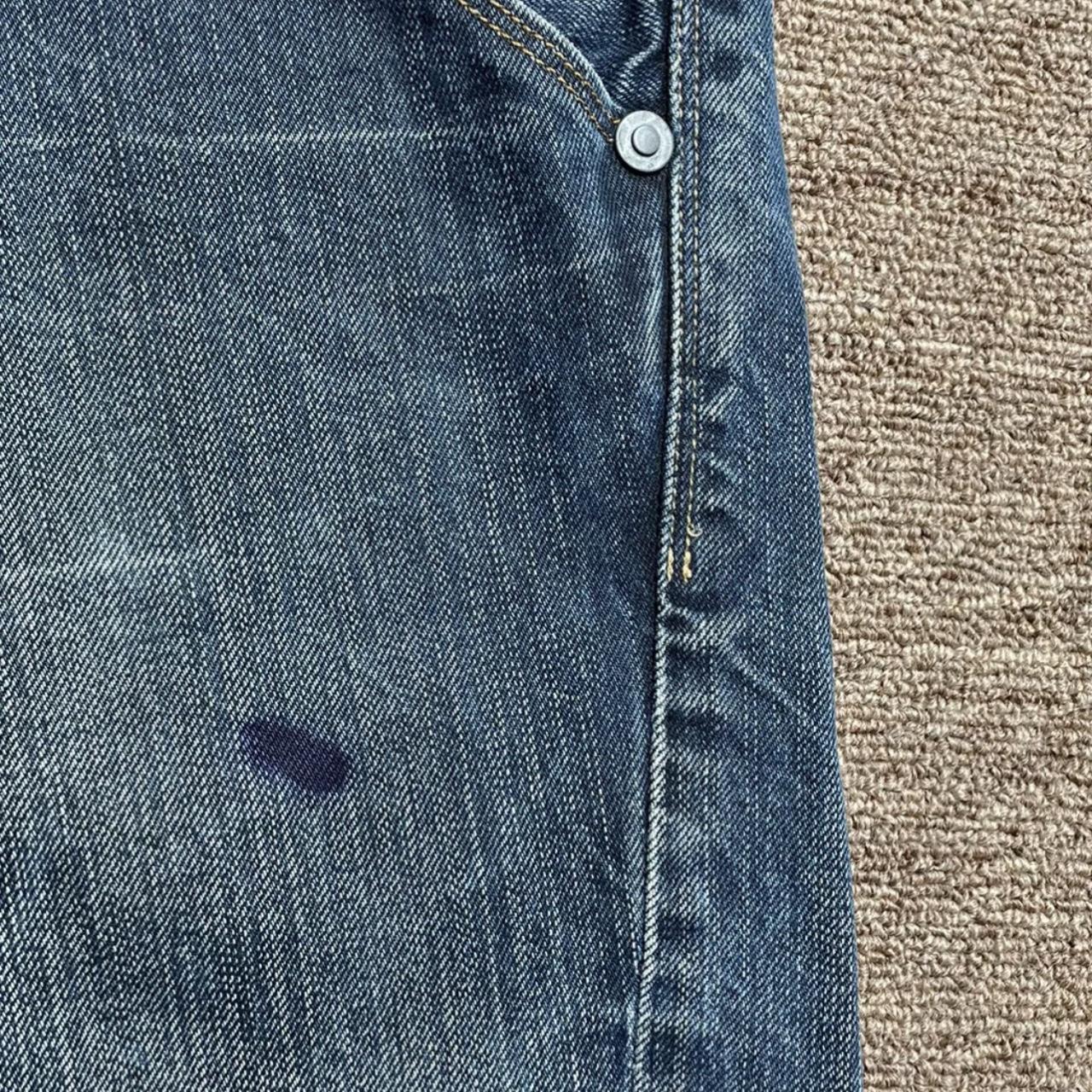 Super sick big back pocket engineered levi’s jeans.... - Depop