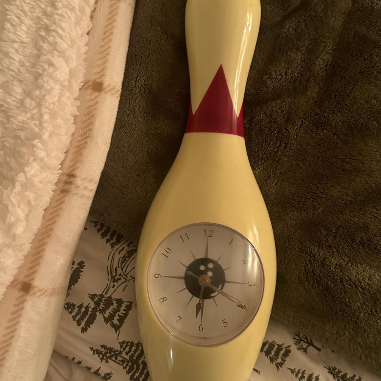 Vintage Bowling pin clock - Depop